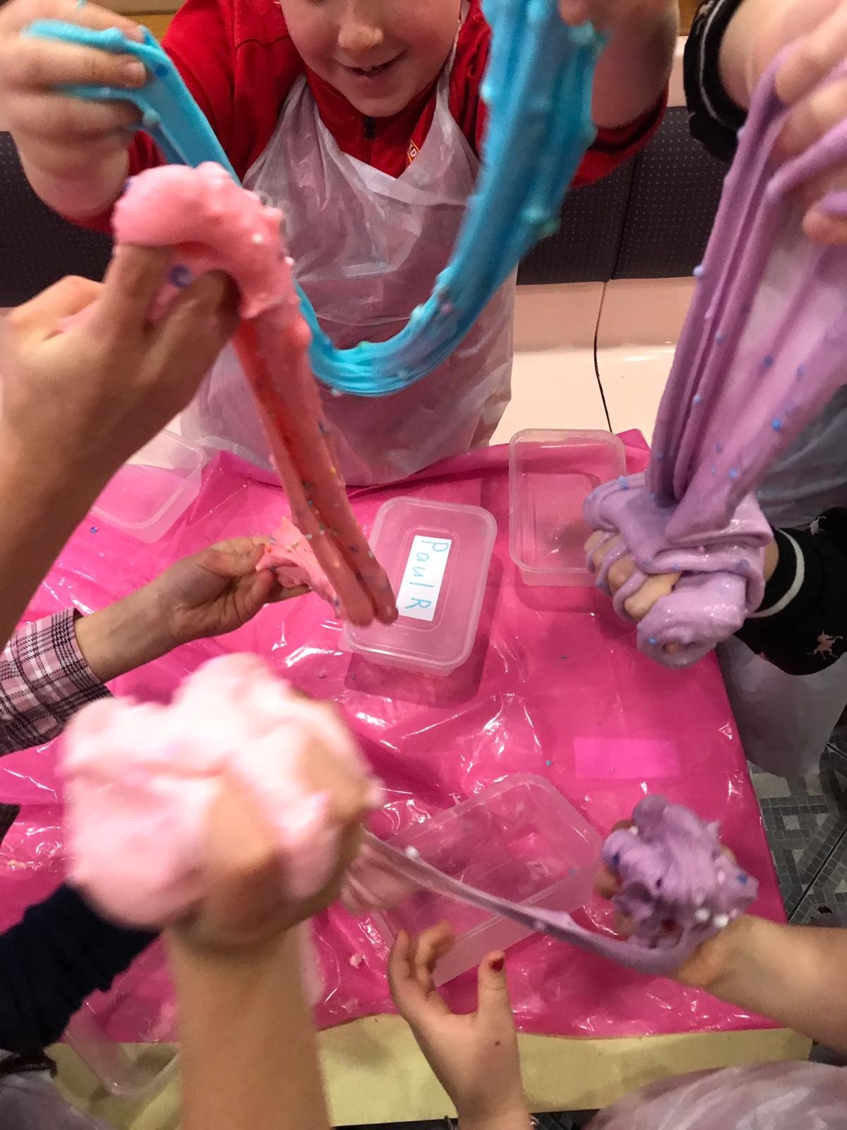 How to Make Slime for a Kid's Party | PartyWizz Blog