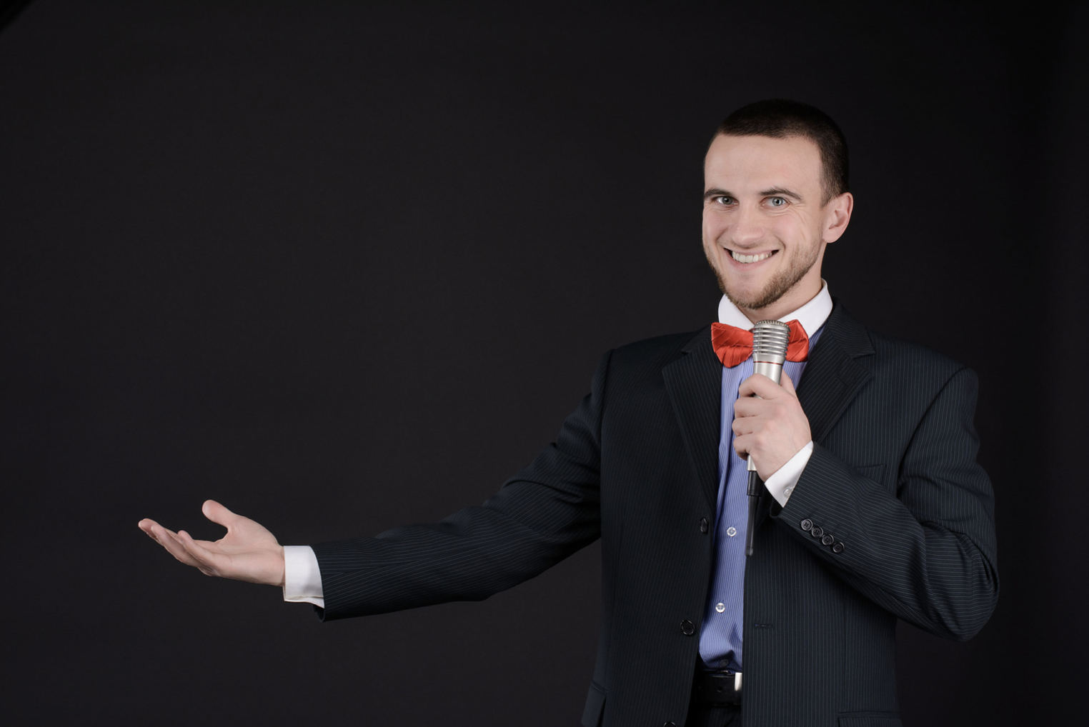 Tips for Hiring an Emcee | PartyWizz Blog