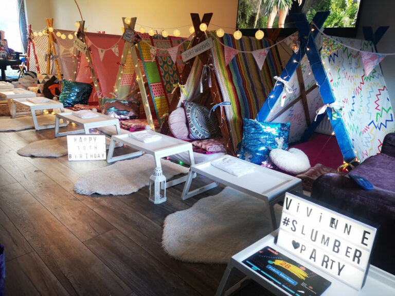 Host the perfect sleepover party – tips and ideas | PartyWizz Blog